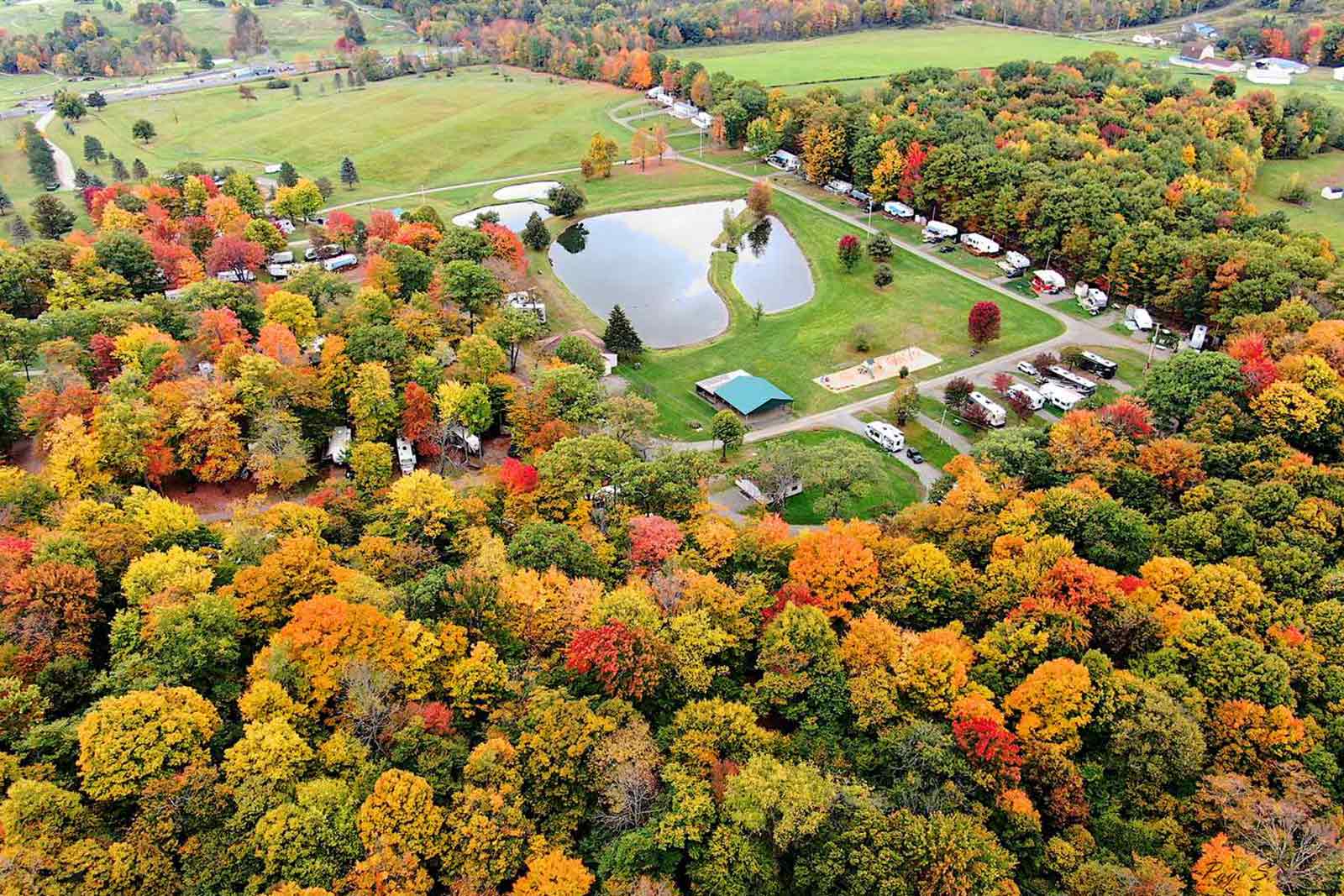 The Best Places to See Fall Foliage: Camping Destinations - Campspot ...