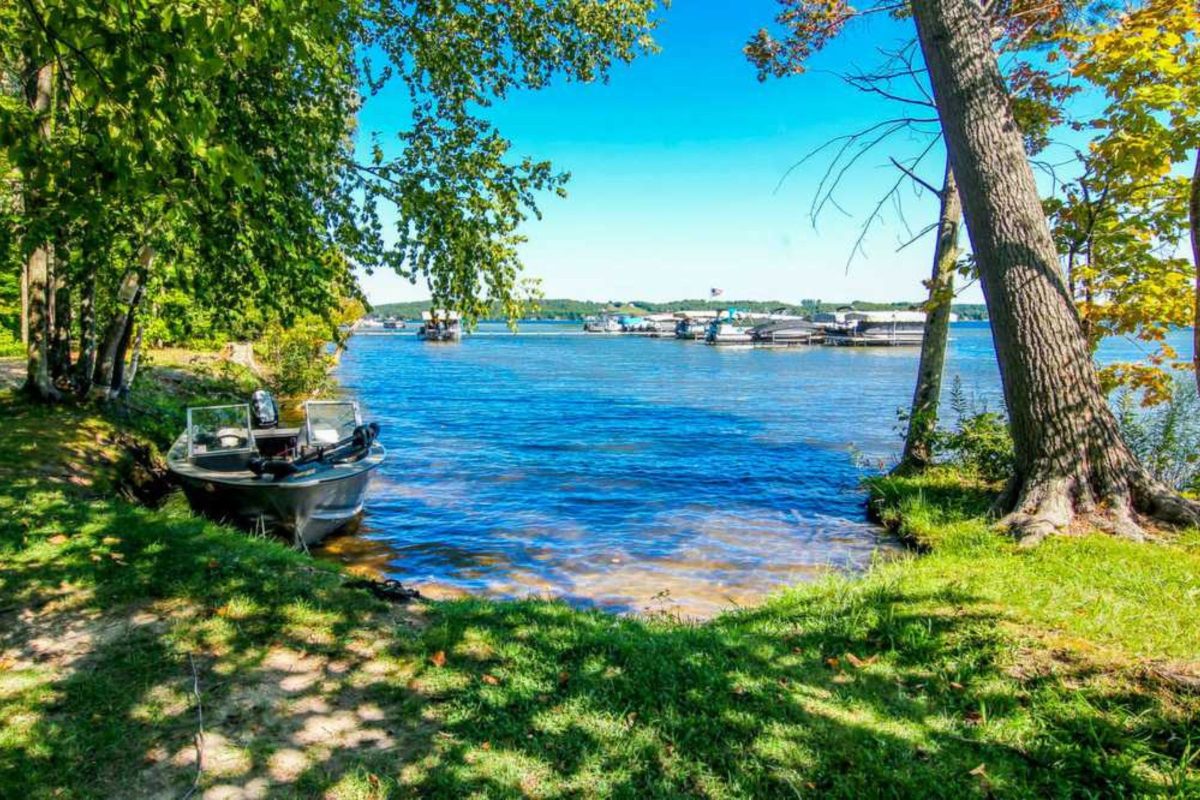 8 Places to Explore for National Camping Month - Campspot Camp Guide