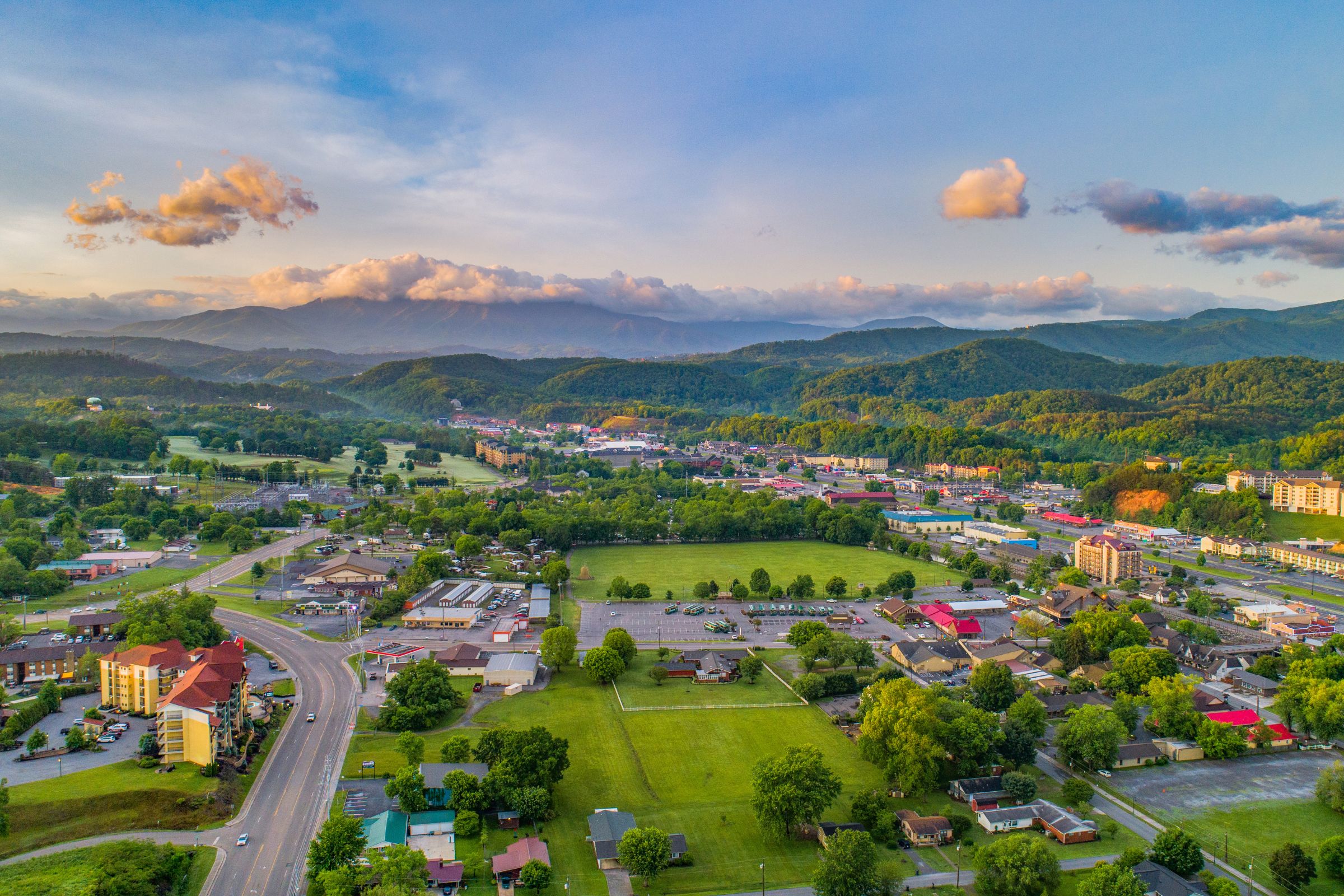 The Ultimate 5-Day Pigeon Forge Itinerary for a Family Road Trip - Campspot